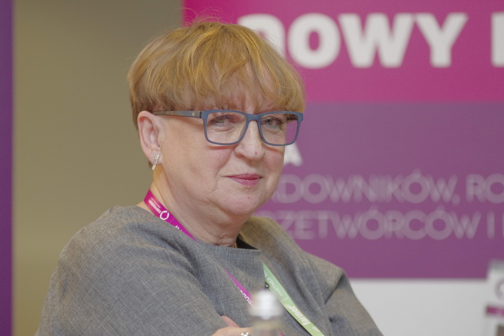 Co wpływa na liczne występowanie szkodników w uprawach?