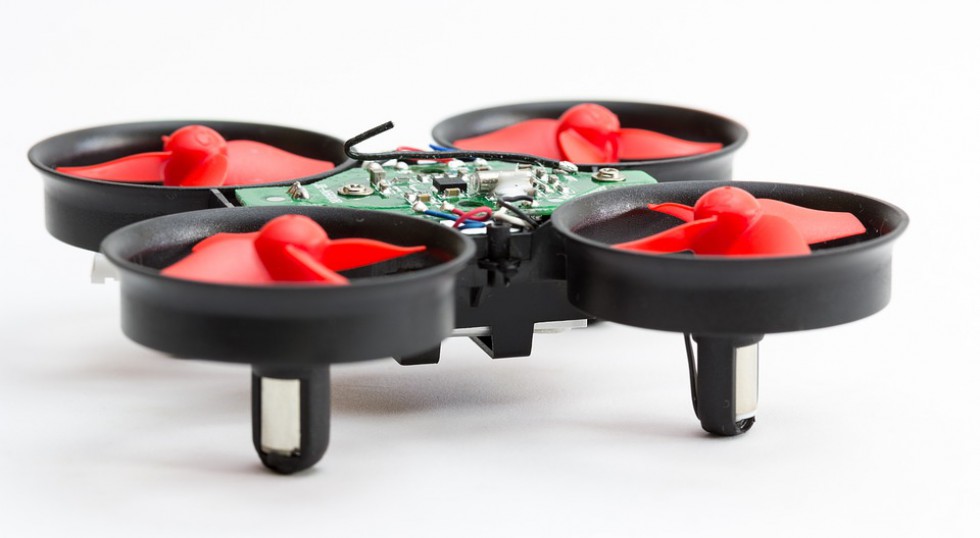 Dron–pszczoła z Politechniki Warszawskiej przeszedł już pierwsze testy