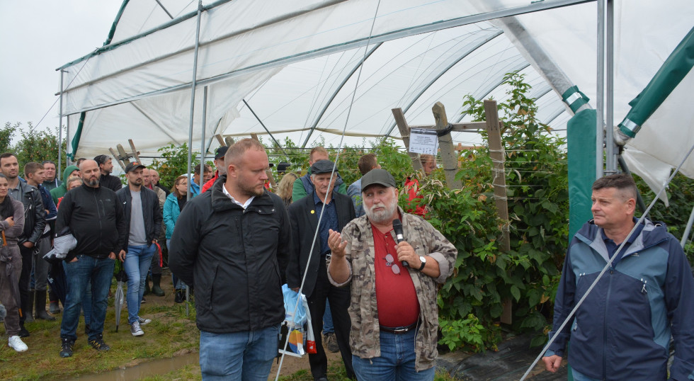 BerryTech 2022. Technologia i nawożenie