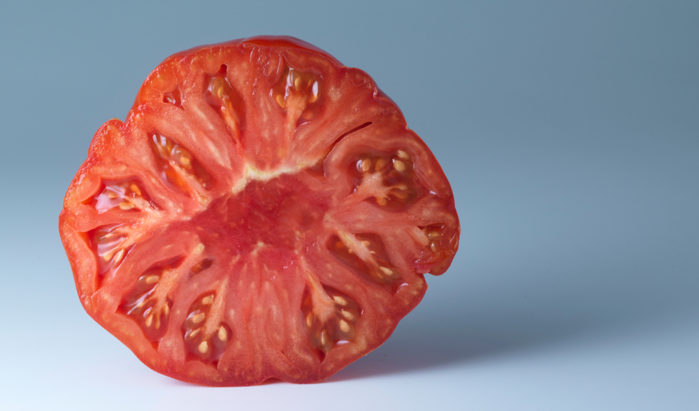 Pomidor idealny do uprawy amatorskiej. Jest słodki i mięsisty