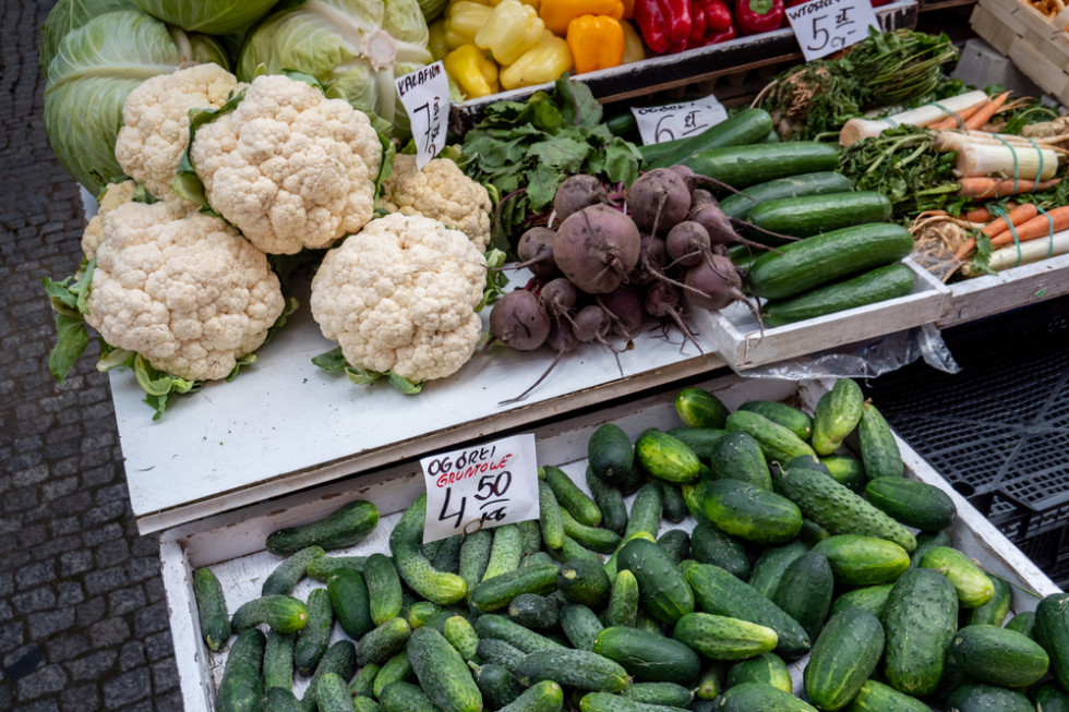 Bronisze: Ziemniaki coraz tańsze. Wysokie ceny ogórków i kalafiora